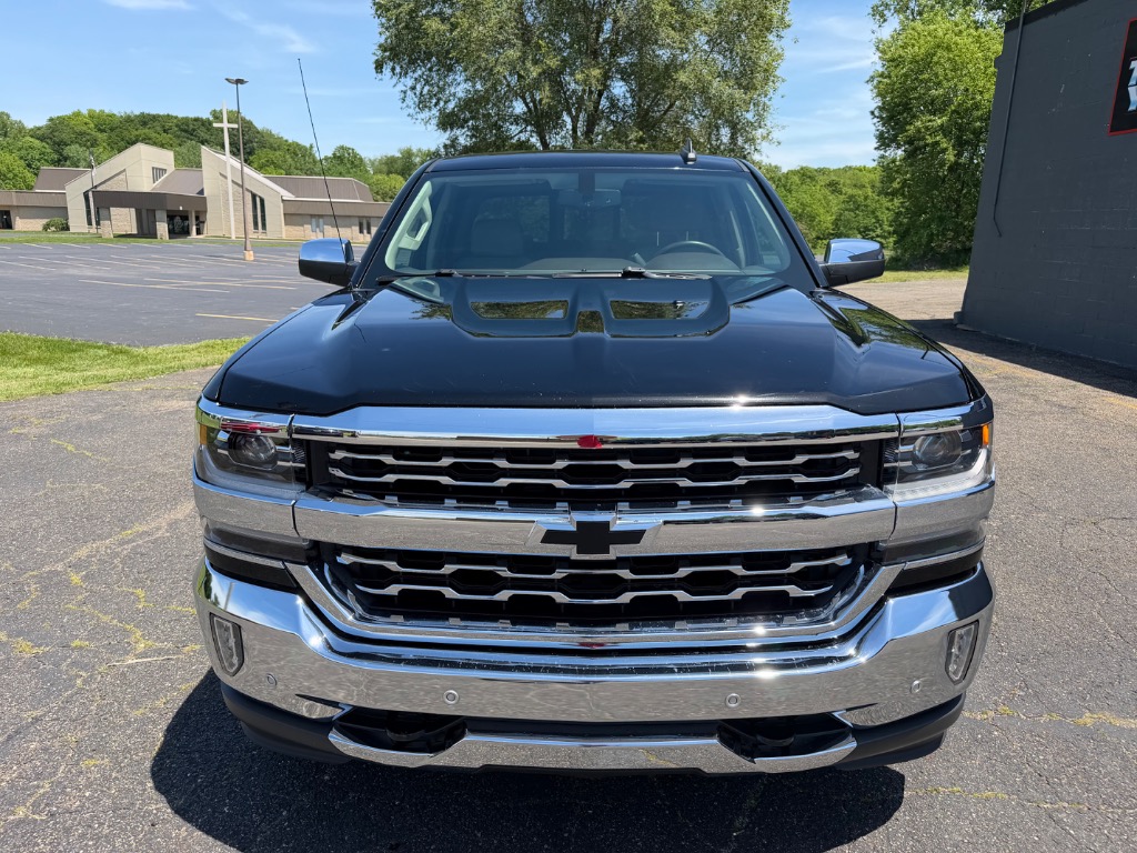 2017 Chevrolet Silverado 1500 LTZ 4X4 Crew Cab Short Box ...